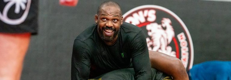 Jon Jones : études, fortune, palmarès